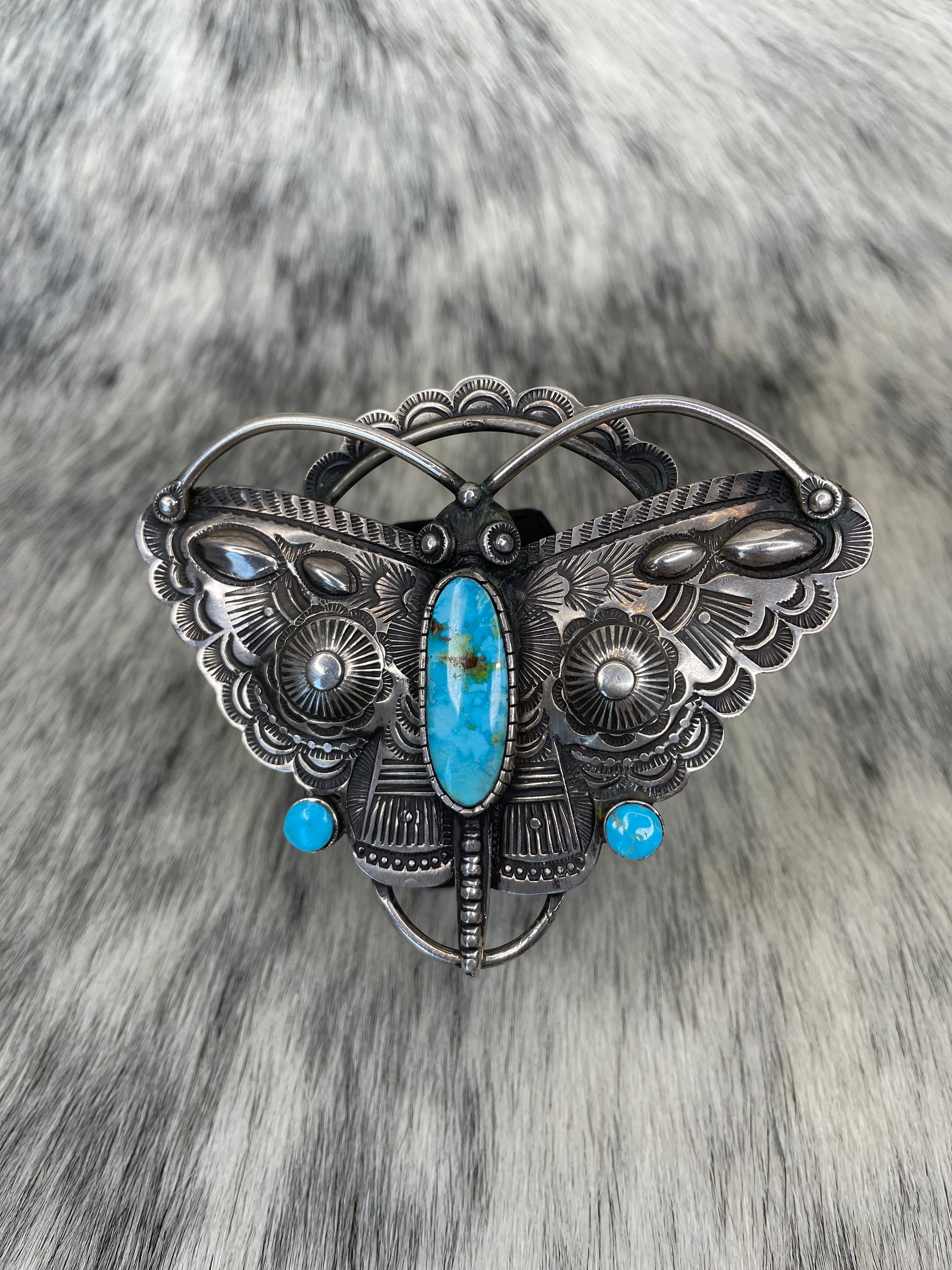 The Isabelle Ring – 1806 & Co.