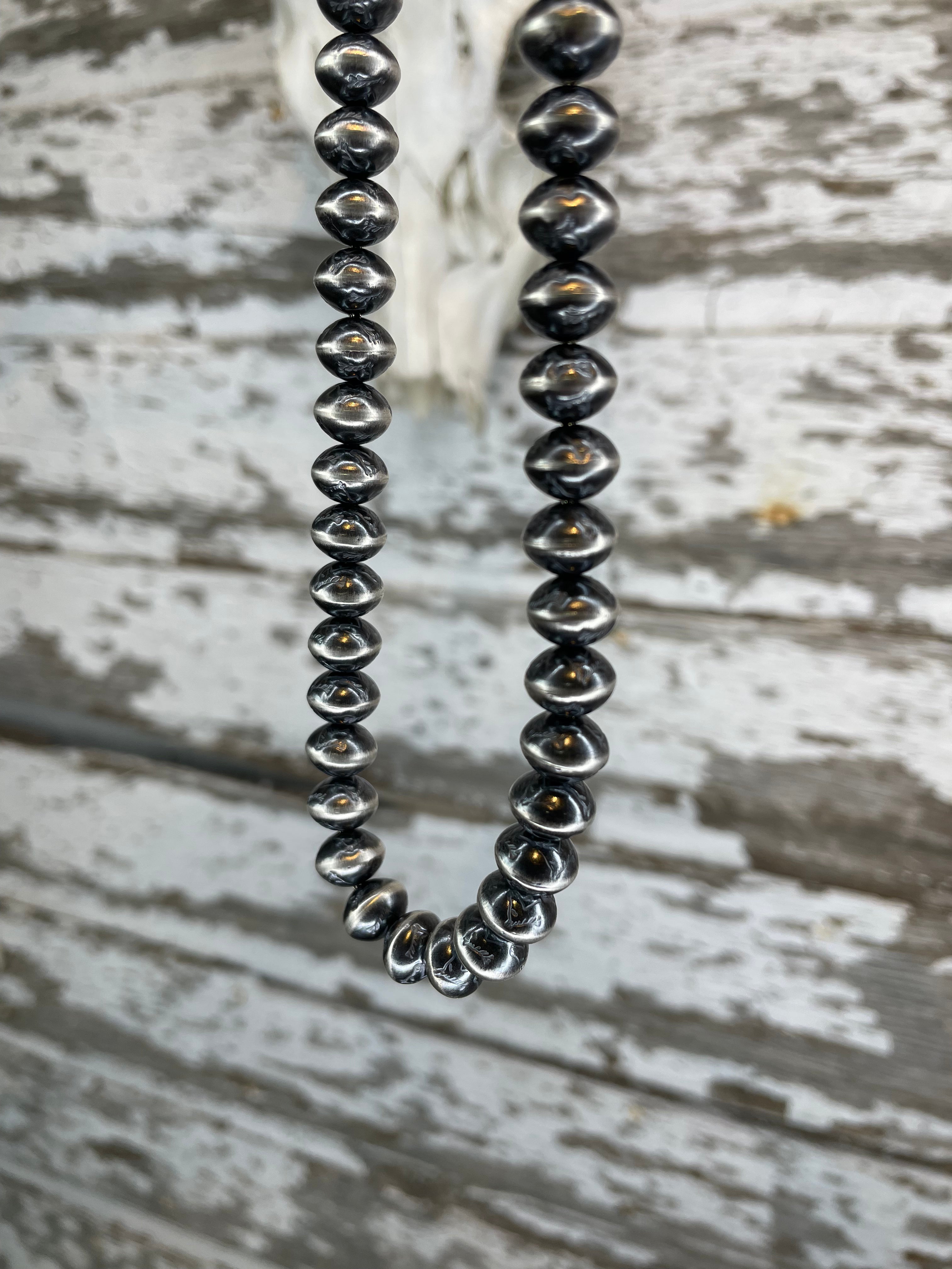 The Mustang Navajo Pearl Set – 1806 & Co.